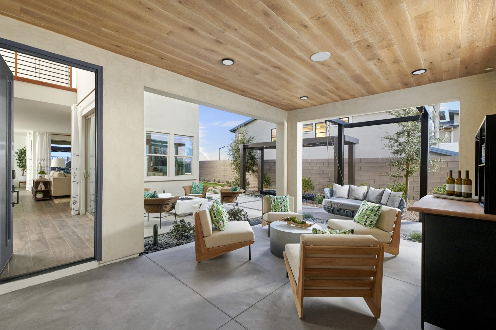 Blurring the Boundaries: Indoor/Outdoor Architecture Trends